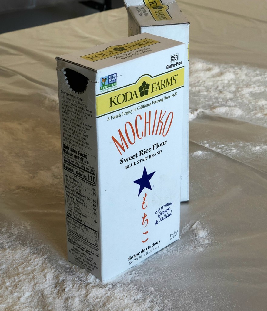 Filled An* Mochi (*sweet red azuki bean)